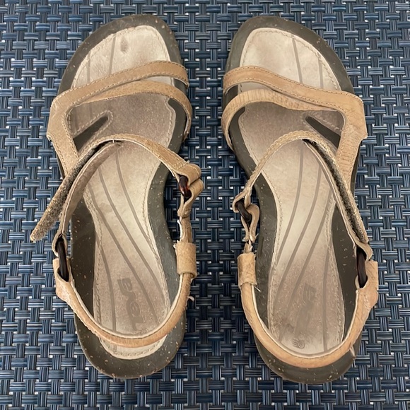 Teva | Shoes | Teva Tan Wedge Sandals Size 6 With Velcro | Poshmark